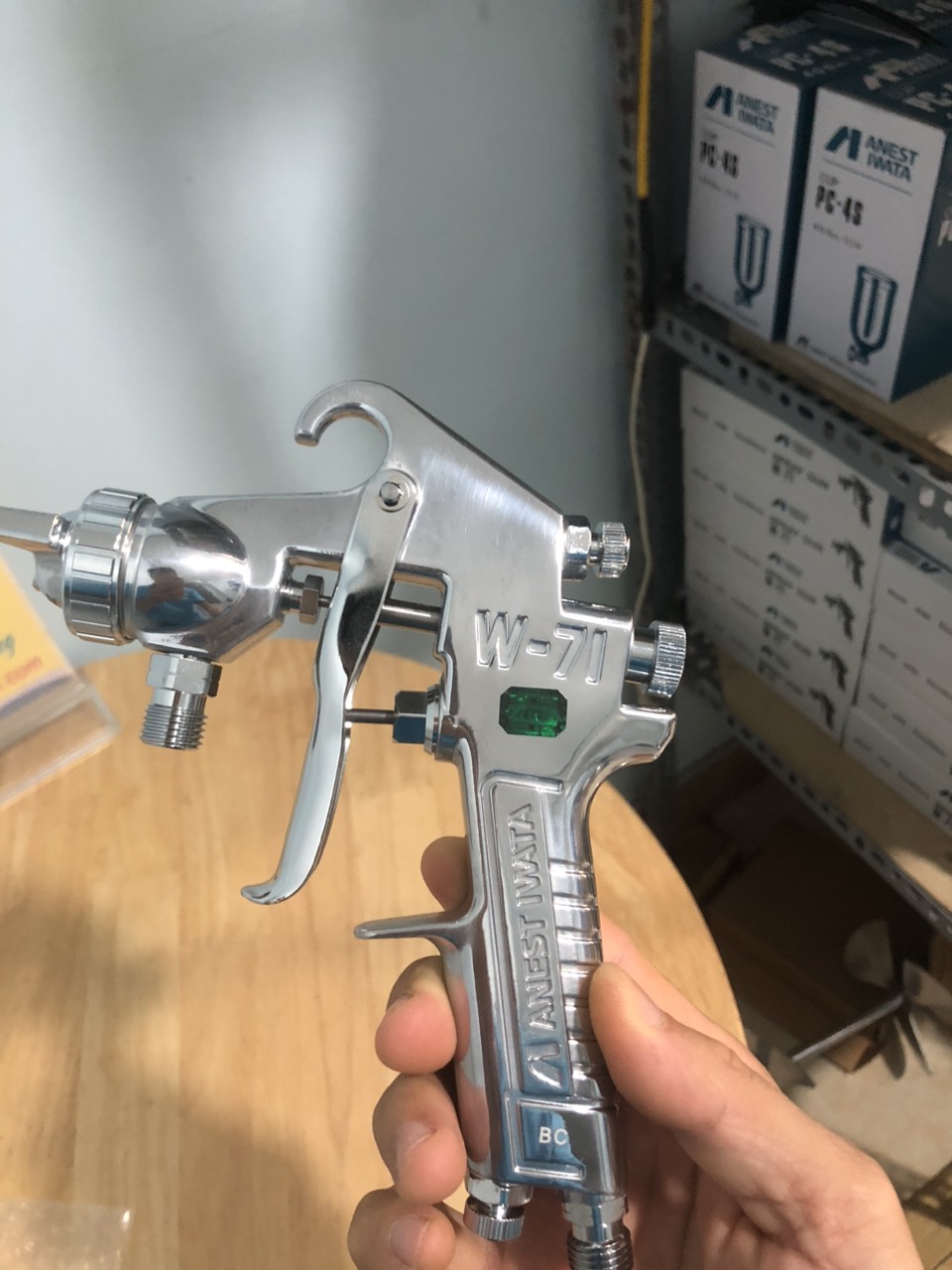 Súng phun sơn Anest Iwata W71-4S | IWATA